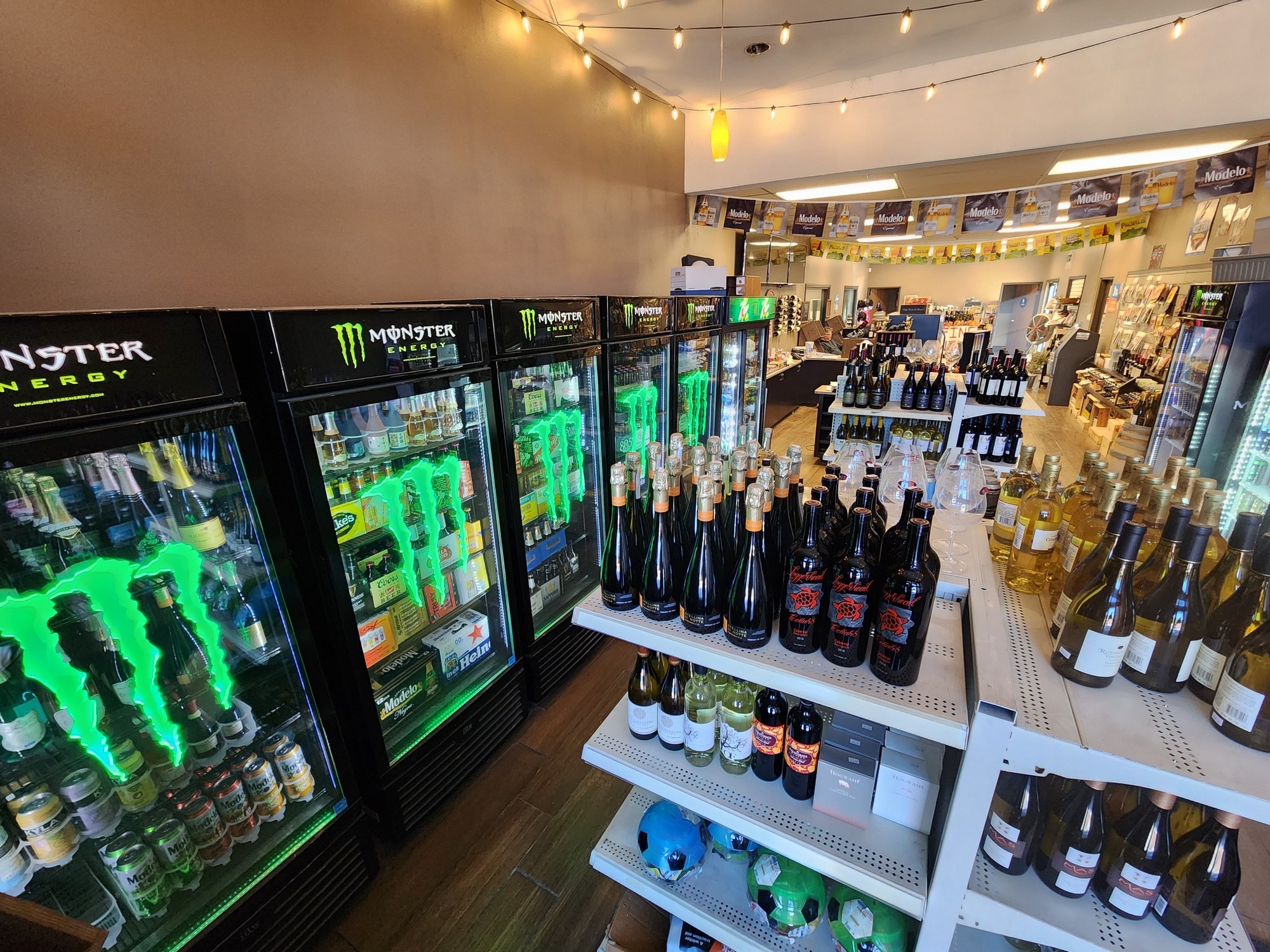 Foxy's Auto and Fine Wines - Destination Big Bear