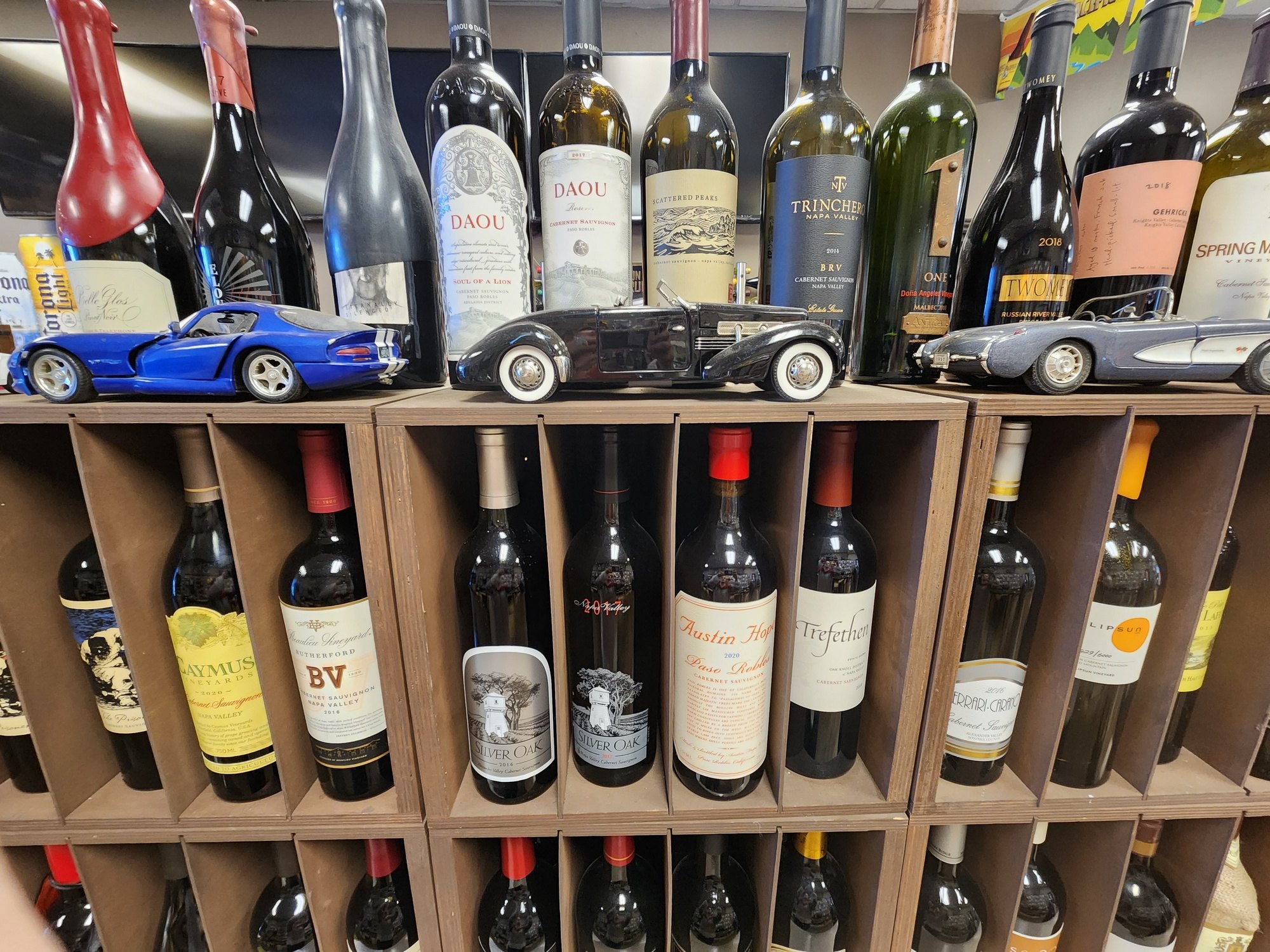 Foxy's Auto and Fine Wines - Destination Big Bear