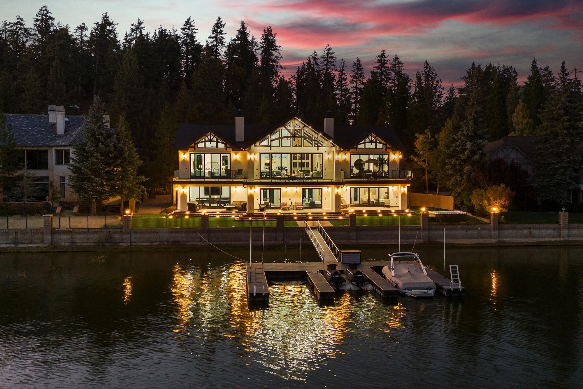 Cabin of the Week: Waterfront Dreams in Fawnskin, CA
