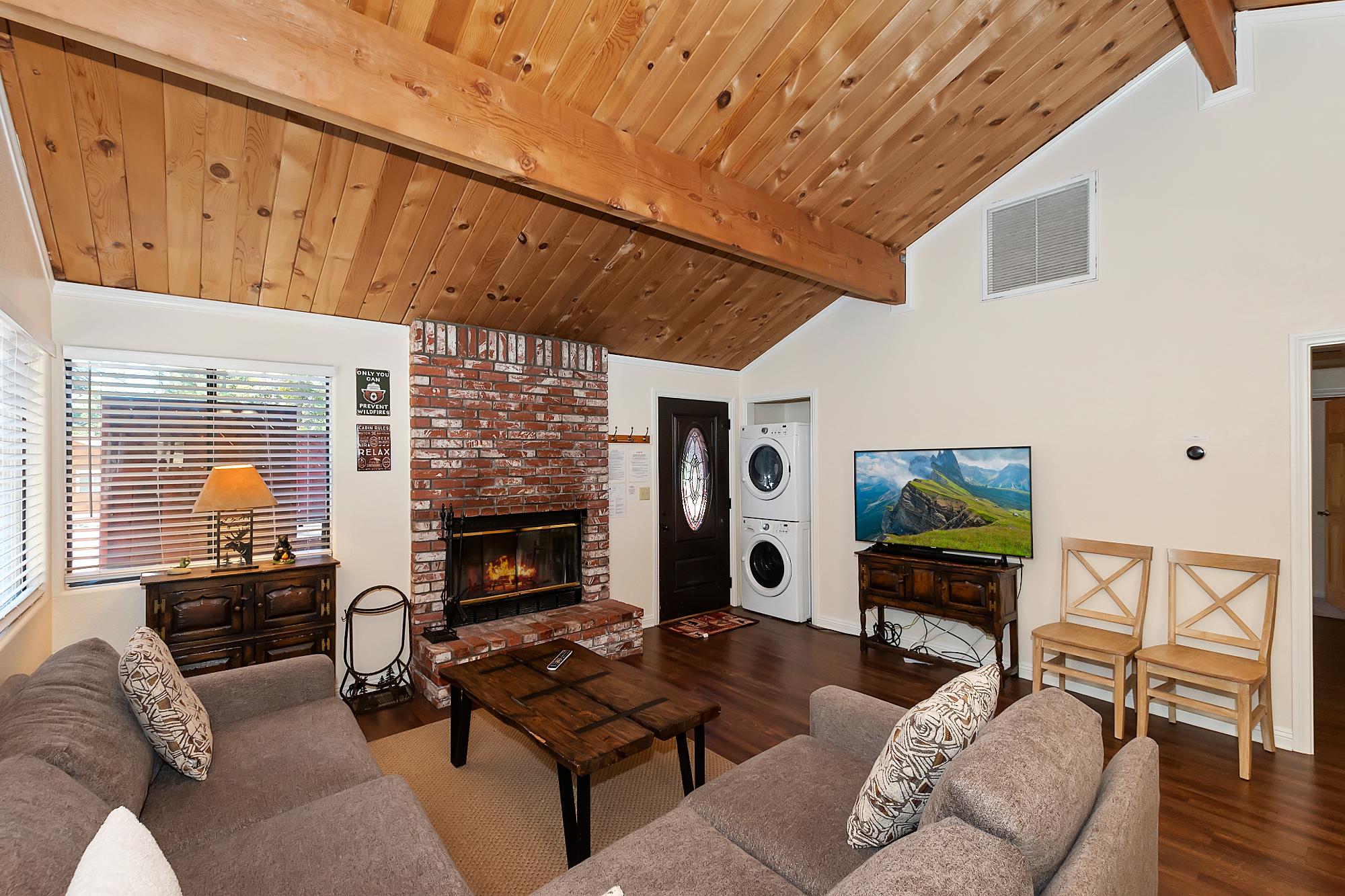 Big Bear Cabin - Hidden Pines - 2